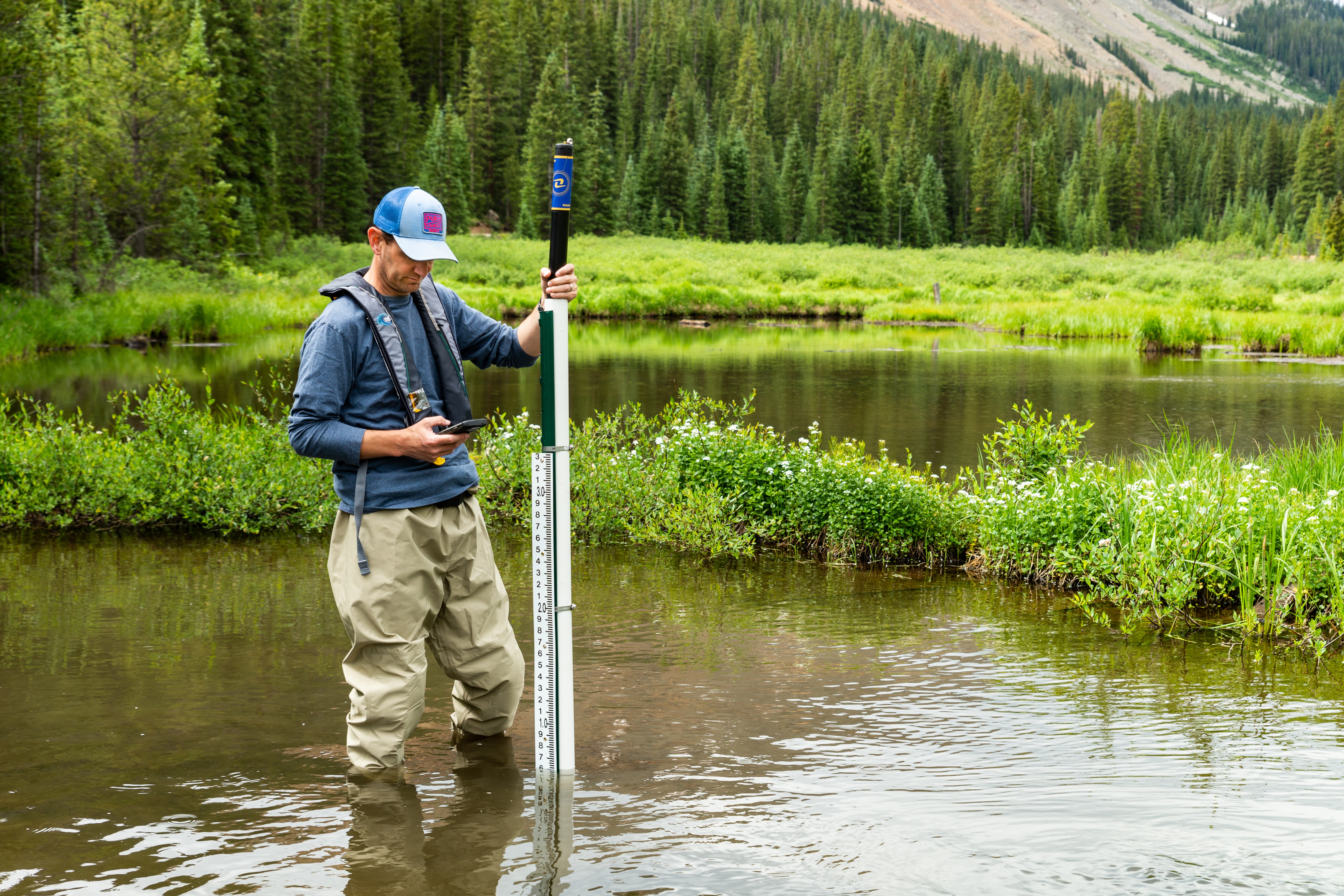 Measure & Monitor Water Levels with In-Situ Instruments